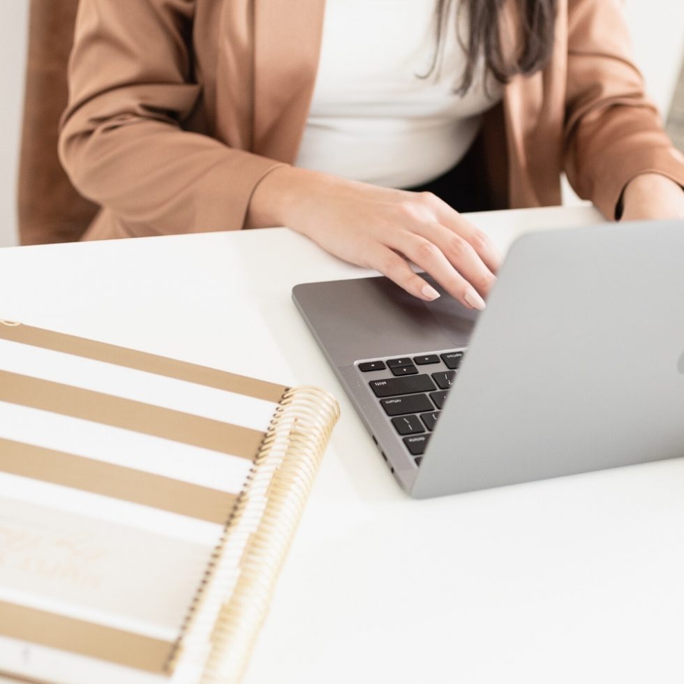 What You Can Put on Your Blogs Sidebar to Generate More Traffic